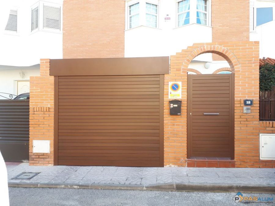 Foto: Lama FC2P-80 de Pasalum Cierres Enrrollables y Aluminios #2051930 ...