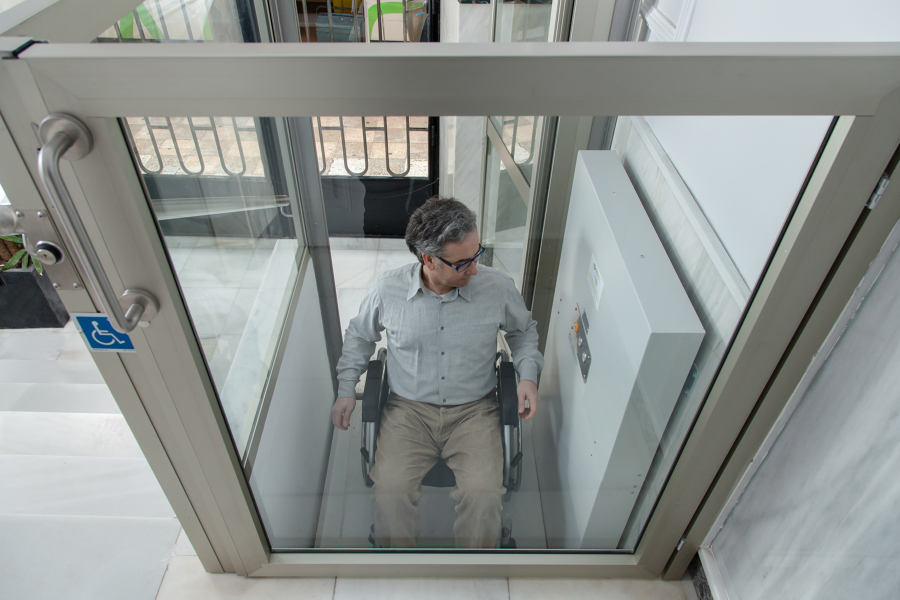 Foto: Elevador de Pequeña Altura de Disacc Accesibilidad #1121999 ...