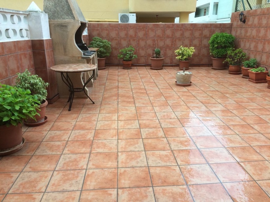 Foto: Solado de Patio de Jobs Professional, S.L #3328497 - Habitissimo