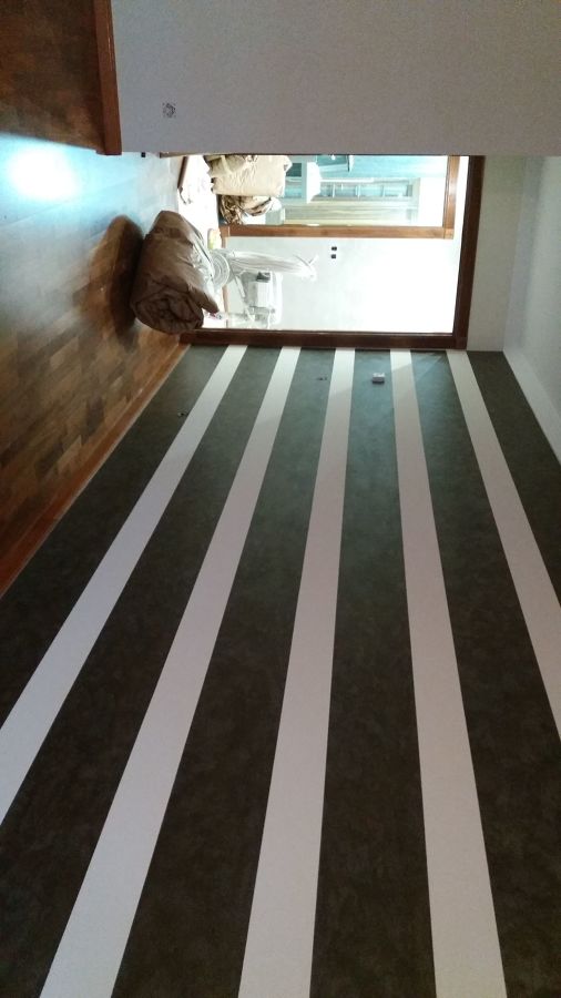 Foto: Pared en Rayas Horizontales Terminado en Klondike de Pinturas ...