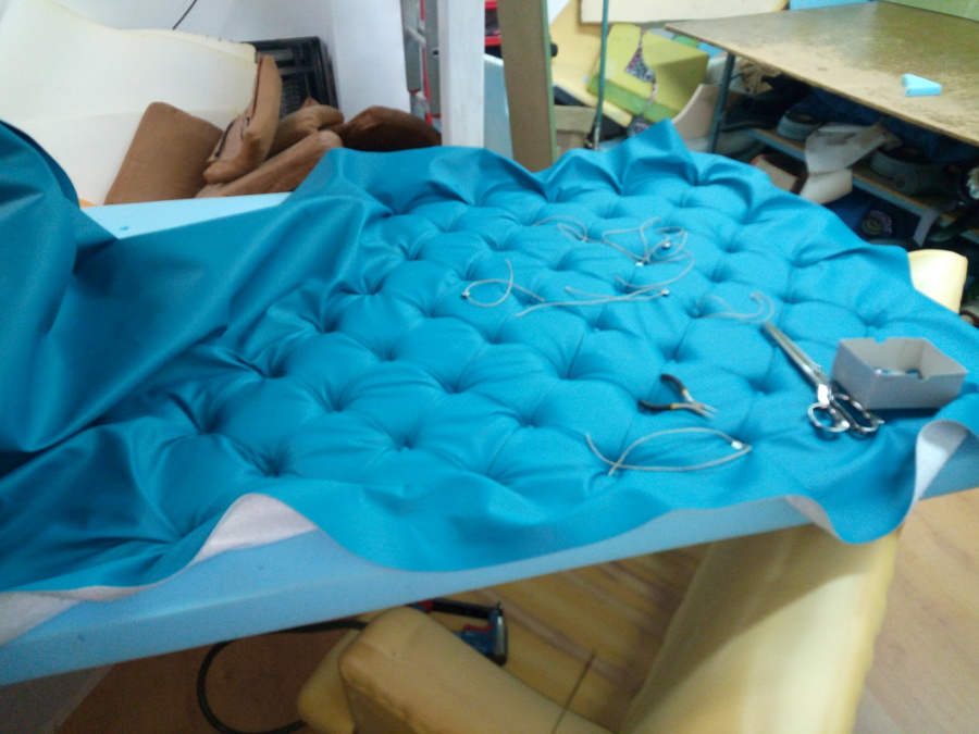 Foto: Capitone para Instalaciones de Artesanos De La Tapicería #1485745 ...