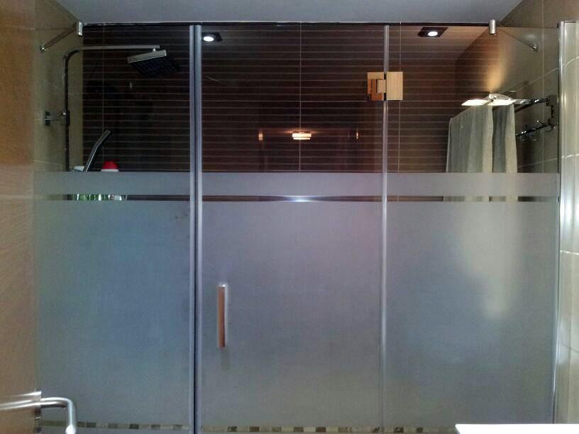 Foto: Mampara de Baño de Ruda Carpintería Metálica, Y Reformas. #400093 ...