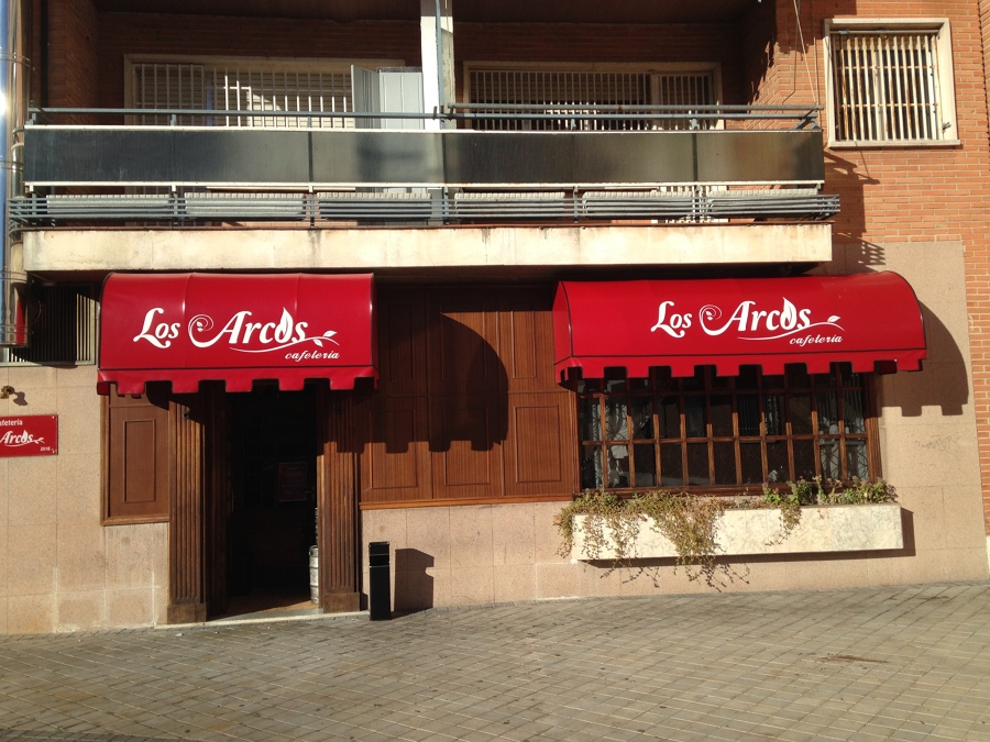 Foto: Marquesina para Comercio de Toldos García Colombia #1019540 ...