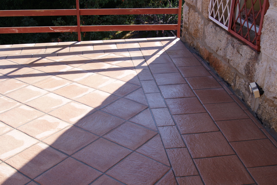 Foto: Solado Terraza con Gres Exterior 3 de Valentin Oprea #542168 ...