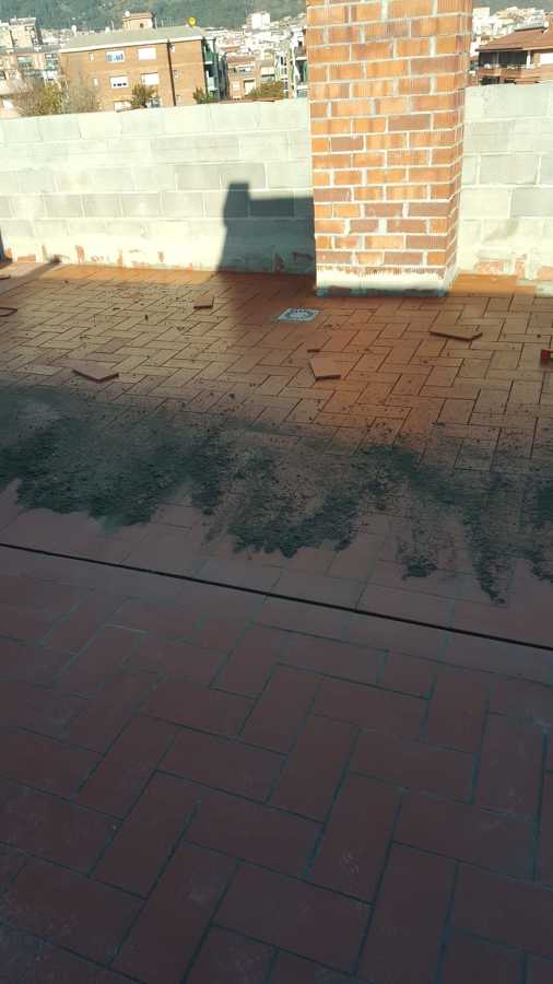 Foto: Colocación de Rasilla de Abdelkader Amouchi #3068403 - Habitissimo