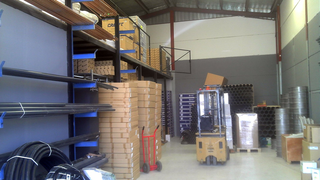 Foto: Almacen de Material Instalaciones Innoclim de Instalaciones ...