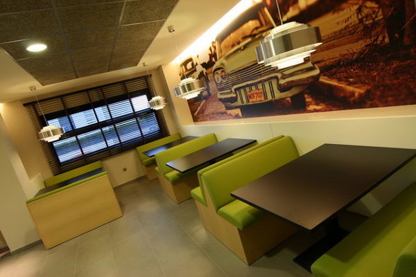 Foto: Cafetería Snack Bar Sella - Beri Estudio de Beri Estudio Creativo ...