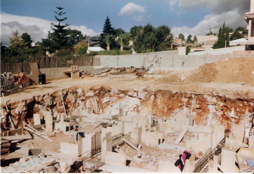 Foto: Cimentación y Excavación de Calicanto de Construcciones Y ...