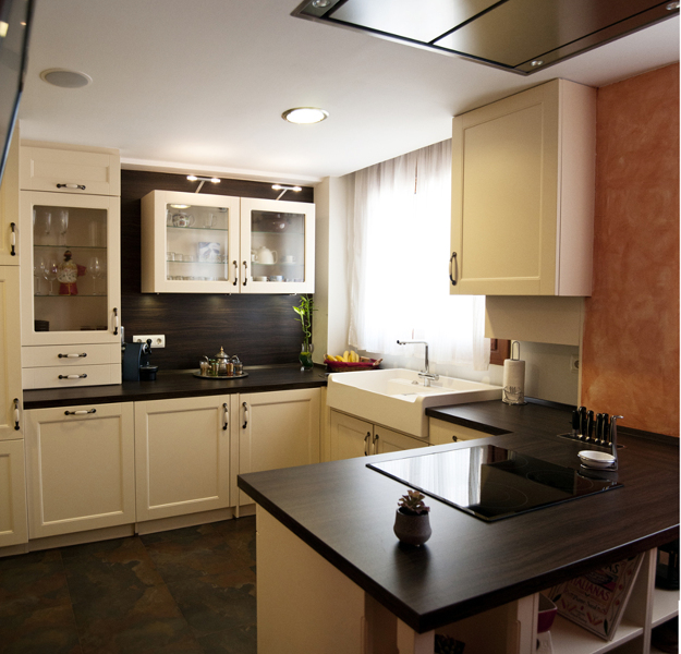 Foto: Cocina Colonial de Shaco Mocuba #394738 - Habitissimo
