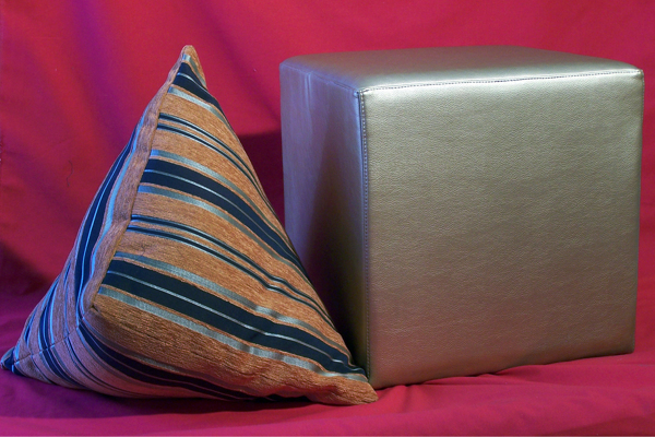 Foto: Cojin Triangulo ,puff de Espumed #241860 - Habitissimo