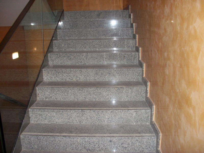 Foto: Colocacion de Gradas de Jesus Calleja Igea #349303 - Habitissimo