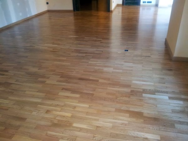 Foto: Colocación de Parquet de Roble Encolado de Dkp #333044 - Habitissimo