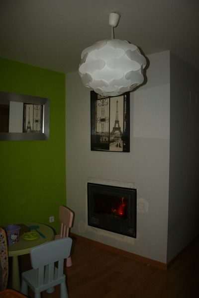 Foto: Instalación de Chimenea de Leña Calefactora para la Calefacción ...