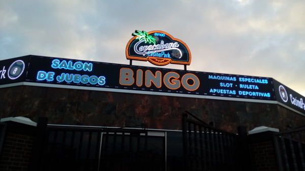 Foto: Rotúlo Led Cristal de Luminosos Martiluz Sl #1468535 - Habitissimo