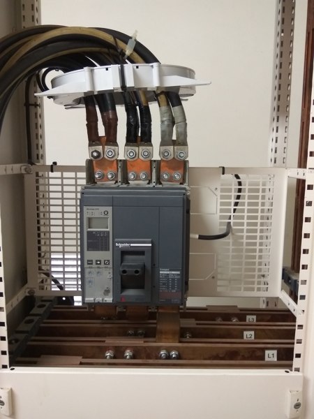 Foto: Instalación Toroidal en Interruptor General de Instalaciones ...