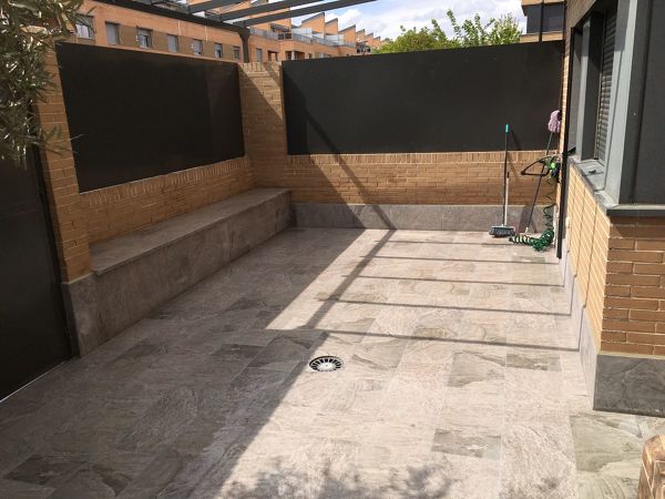 Foto: Solado de Patio de Enzoli #2933239 - Habitissimo