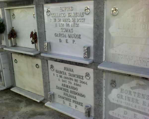 Foto: Nichos Cementerio de Blancomarmol #1865028 - Habitissimo