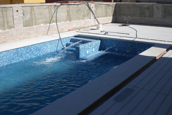 Foto: Piscina con Yacusi de GA Pavimentos #736649 - Habitissimo