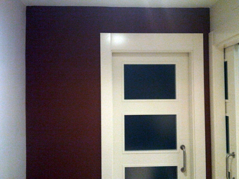 Foto: Puertas y Pintura Lisa de Arianto Decoracion #423298 - Habitissimo