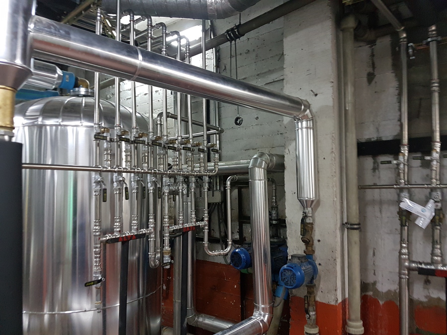 Foto: Instalación de Tuberías en Material de Acero Inoxidable. de ...