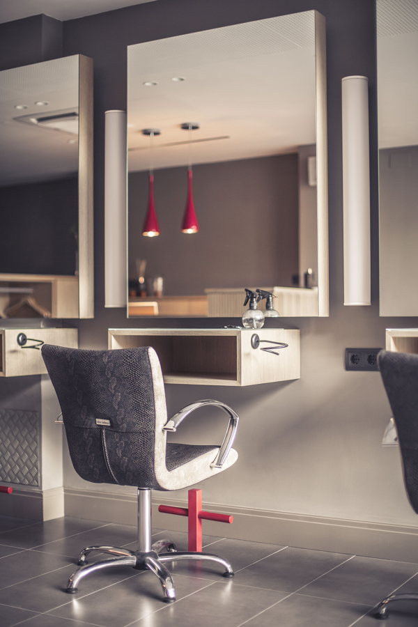 Foto: Mueble con Espejo y Base de Madera de Francesc Ros Fusteria ...