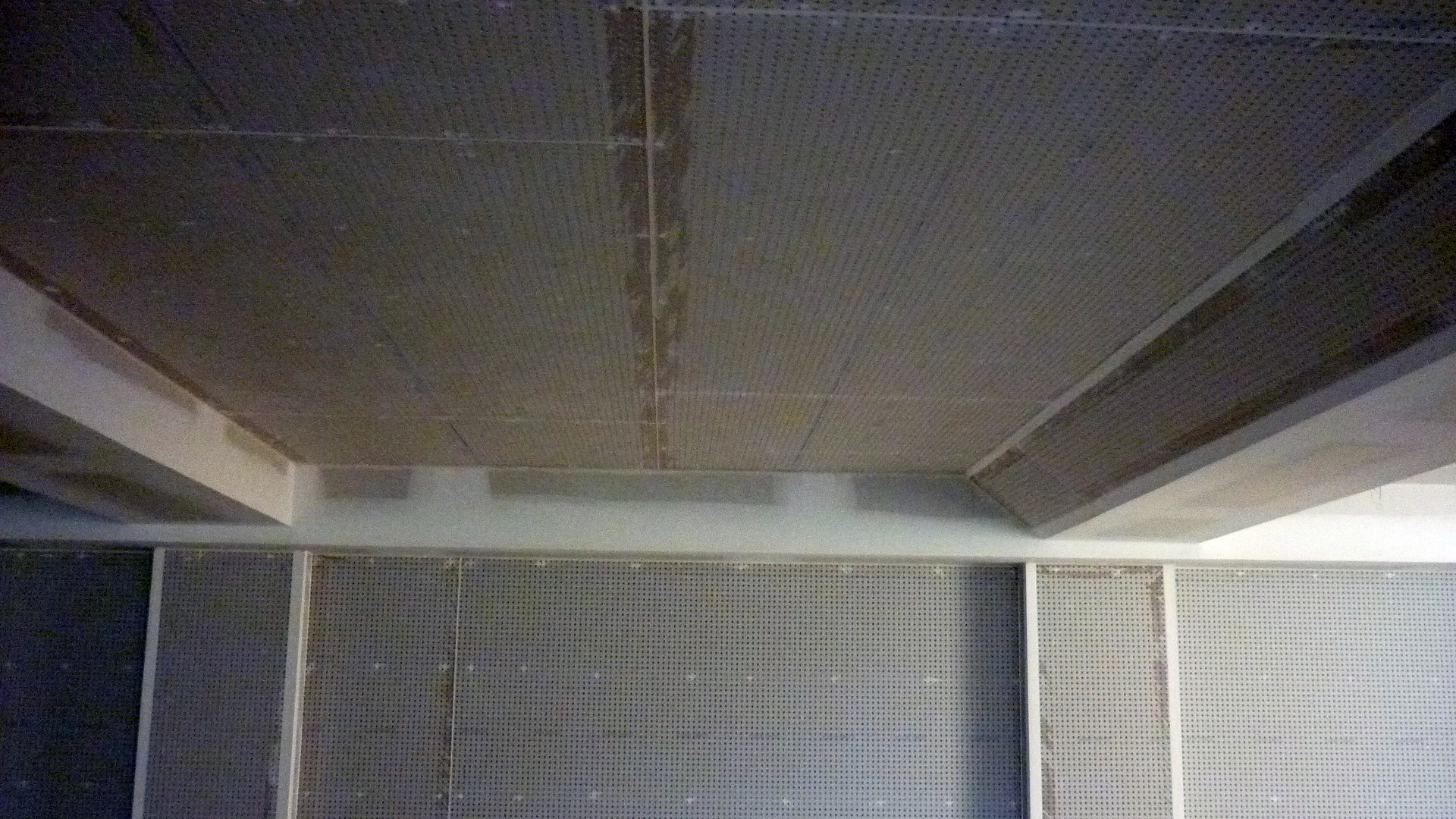 FALSO TECHO PERFORADO KNAUF