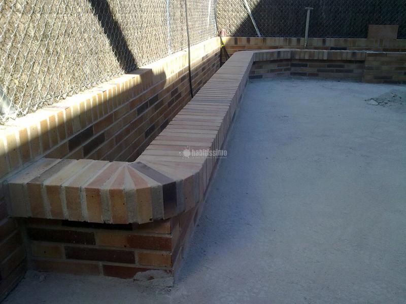 Foto: Solado Patio Interior y Realización de Jardineras de Soloreforma ...