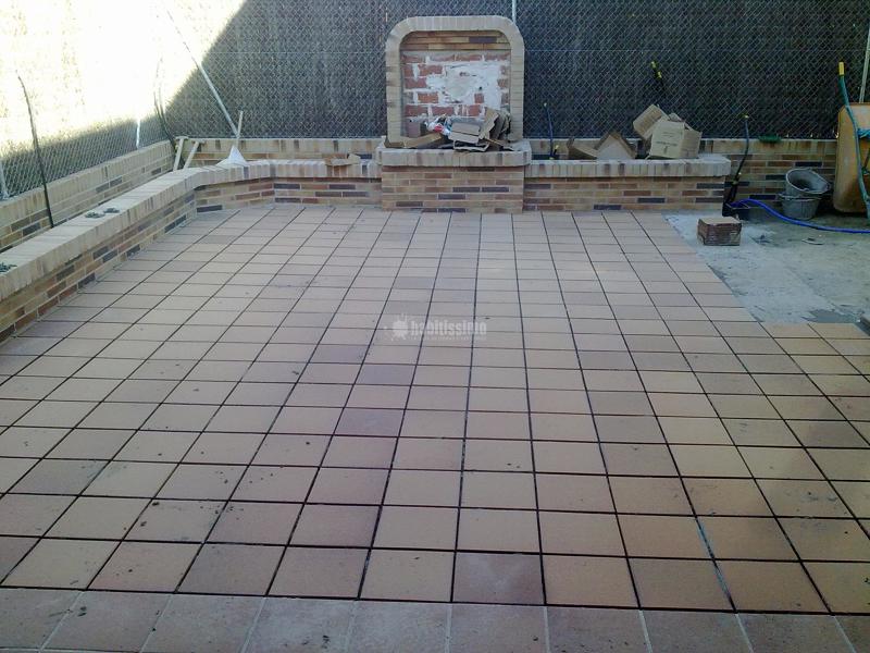 Foto: Solado Patio Interior y Realización de Jardineras de Soloreforma ...