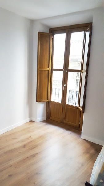 Foto: Balcon en Madera de Iroco de Adobe Taller de Construcción ...