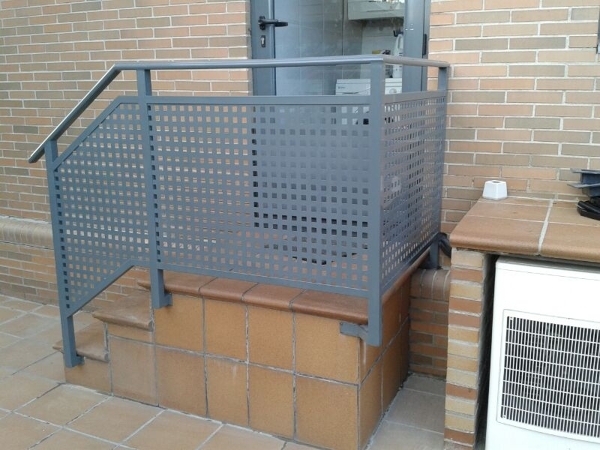 Foto: Barandilla de Hierro de Monjeca Instalaciones Y Mantenimientos ...