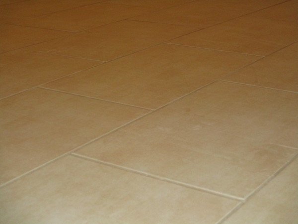 Foto: Detalle de Embaldosado de Reformas Reina #1865253 - Habitissimo