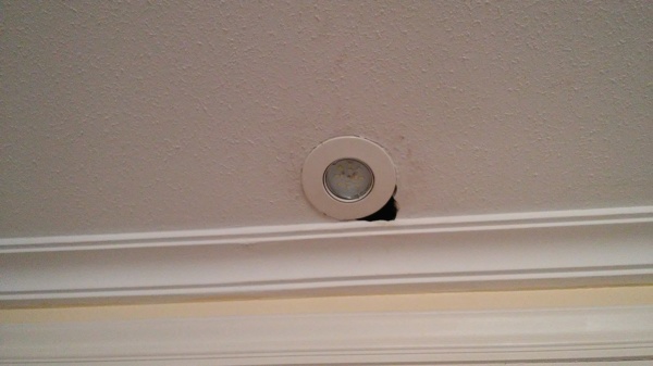 Foto: Detalle del Techo Roto de Corralo Obras y Servicios #1136439 ...