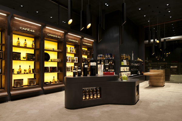 Foto: Diseño de Tienda Licor 43 de It's Singular #1248456 - Habitissimo