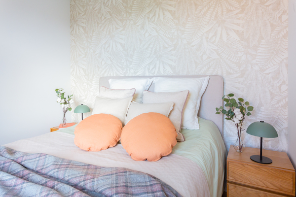 Foto: Dormitorio Verde Cálido de Maria Del Valle Interior Staging ...