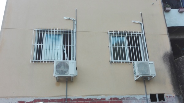 Foto: Equipos Instalados, con Conesxiones y Desagües Condensados de ...