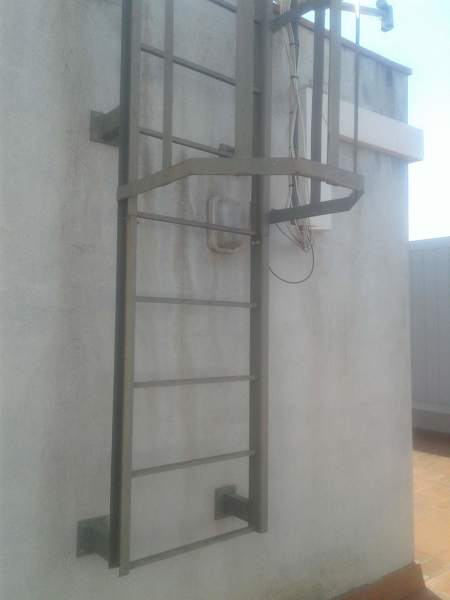 Foto: Escalera de Soluciones Integrales Solín #2211711 - Habitissimo