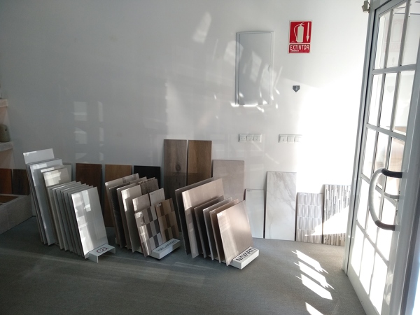 Foto: Exposición de Grupo ASR #2092352 - Habitissimo