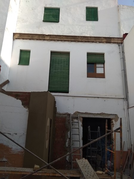 Foto: Fachada Trastera de Ventanas Del Sol #2955132 - Habitissimo