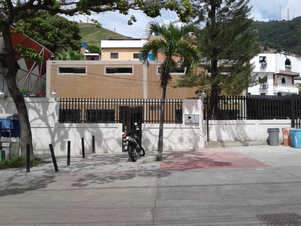 Foto: Granito Proyectado con Piedra de Rio de Remodelaciones Jcd ...
