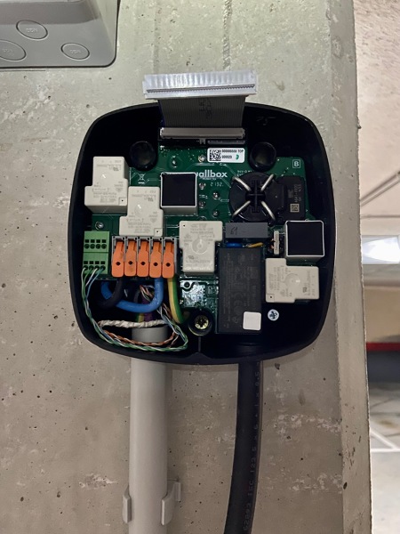 Foto: Interior Wallbox de Montajes Electricos Martín #3152439 - Habitissimo