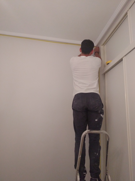 Foto: Marcando Línea de Miskiewicz Painting #3045656 - Habitissimo