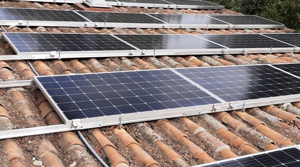 Foto: Montaje de Paneles Fotovoltaicos de Neuronalia Sl #2424672 ...