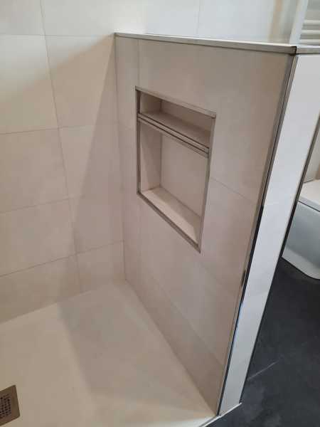 Foto: Nicho Ducha de Servicios Arrugaeta #3244486 - Habitissimo