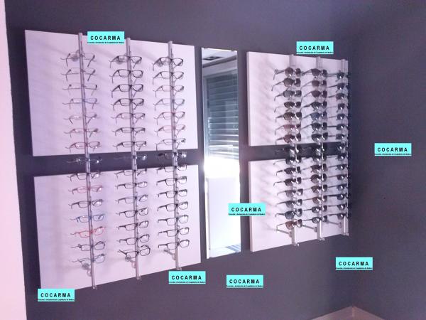Foto: Paneles Expositores de Cocarma-colocación-de-carpintería-de ...