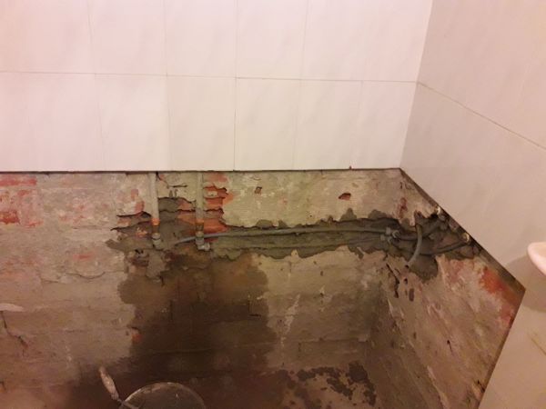 Foto: Picado de Paredes y Desvío de Instalaci de Mapecon #1752993 ...