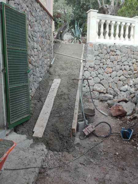 Foto: Preparando Escalera de Construcciones Pérez #1859065 - Habitissimo