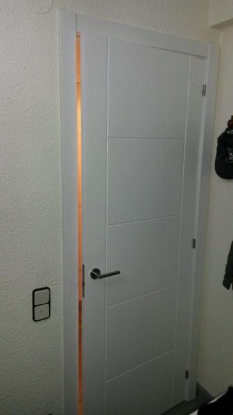 Foto: Puerta de Gabriel Dobre #1207199 - Habitissimo