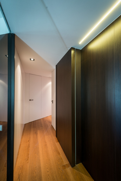 Foto: Puerta Acceso Pasillo | Proyecto Pedralbes de Standal #1164866 ...